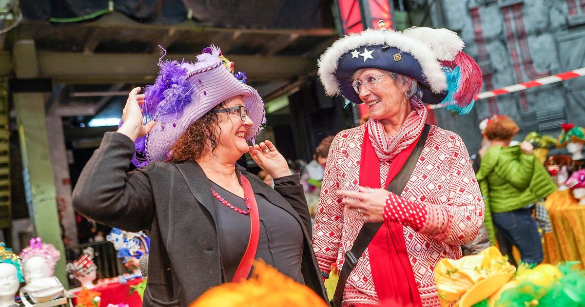 Karneval in Köln: Stunker veranstalten Flohmarkt im Kölner E-Werk ...