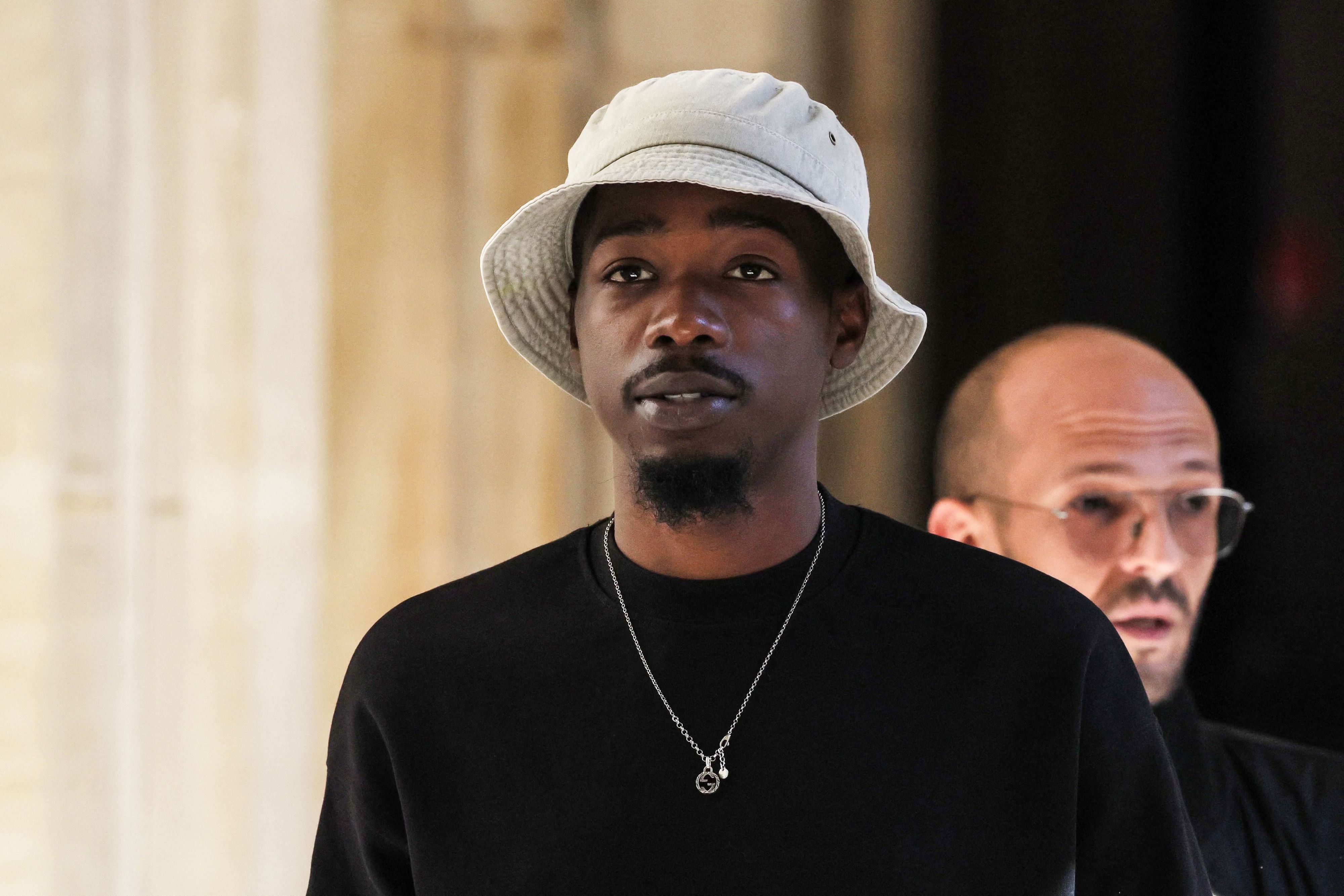 Paris: Französischer Rapper MHD zu 12 Jahren Haft verurteilt ...