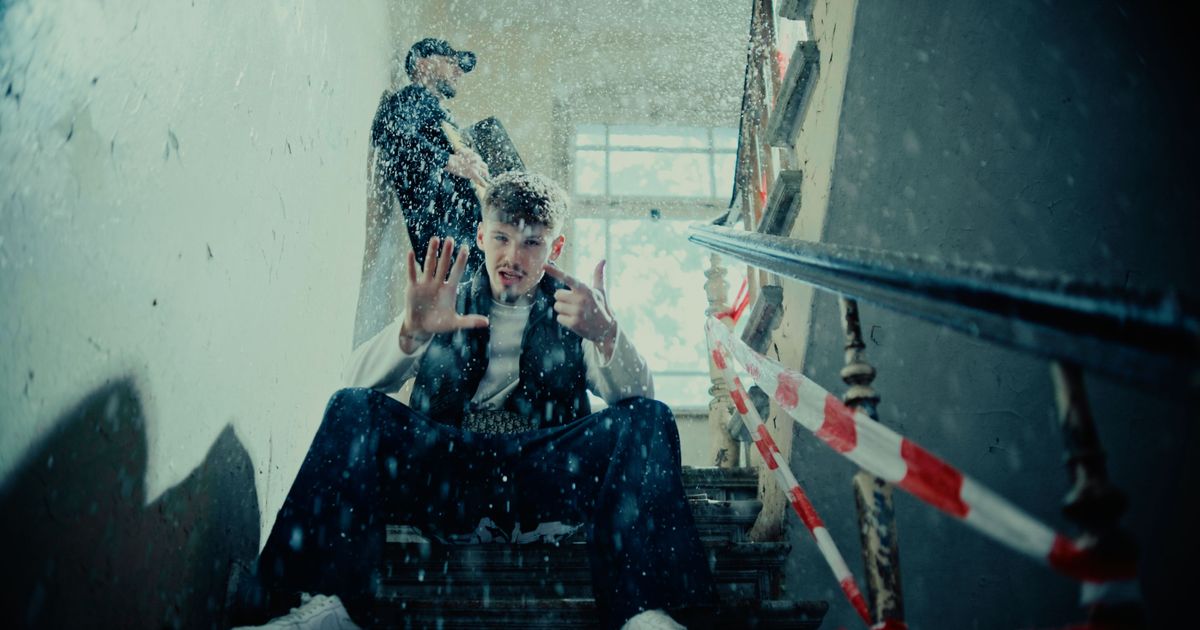 2003: Rapper Liaze macht aus russischem Geburtstagslied einen Hit ...