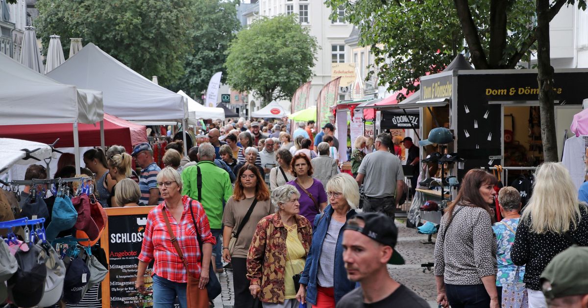 Brühl: Döppe- un Buuremaat lockt mit Kunsthandwerk und Kulinarik ...