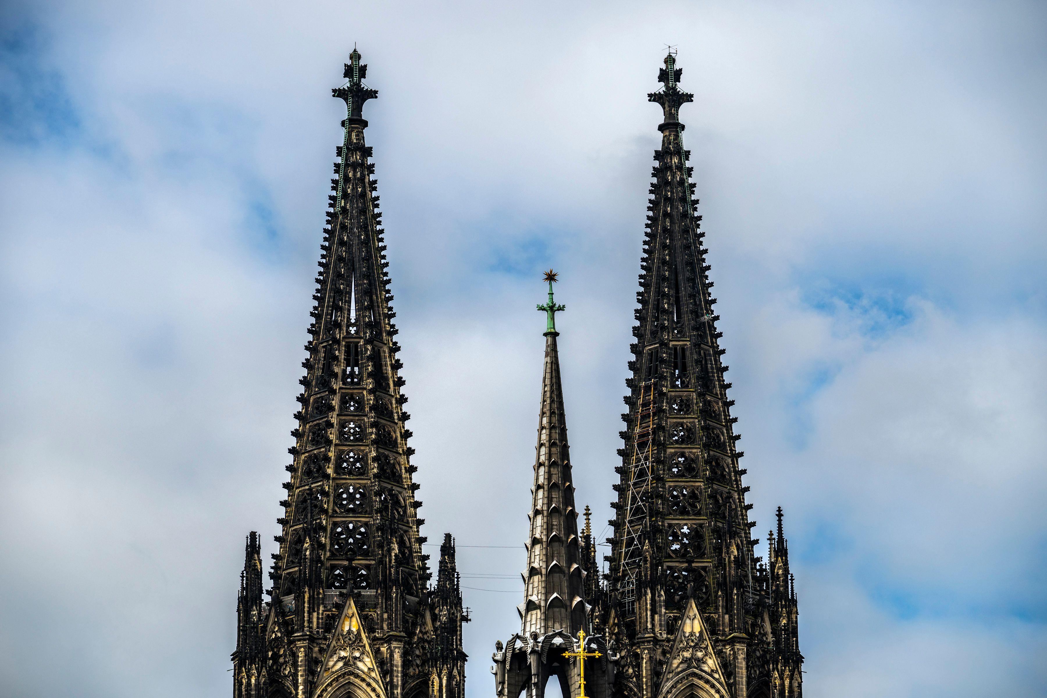 Eintritt für Kölner Dom: Das sagen Prominente wie Schwarzer und Kebekus ...