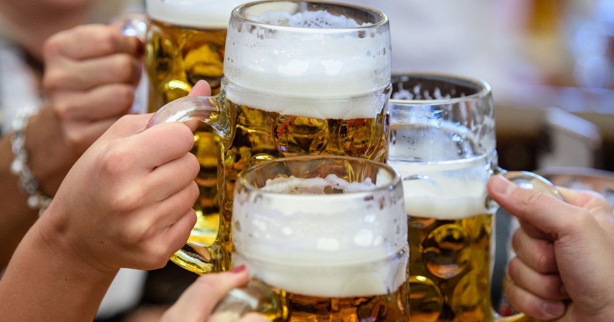 So viel kostet der Liter Bier auf dem Oktoberfest 2026 - Rundschau Online