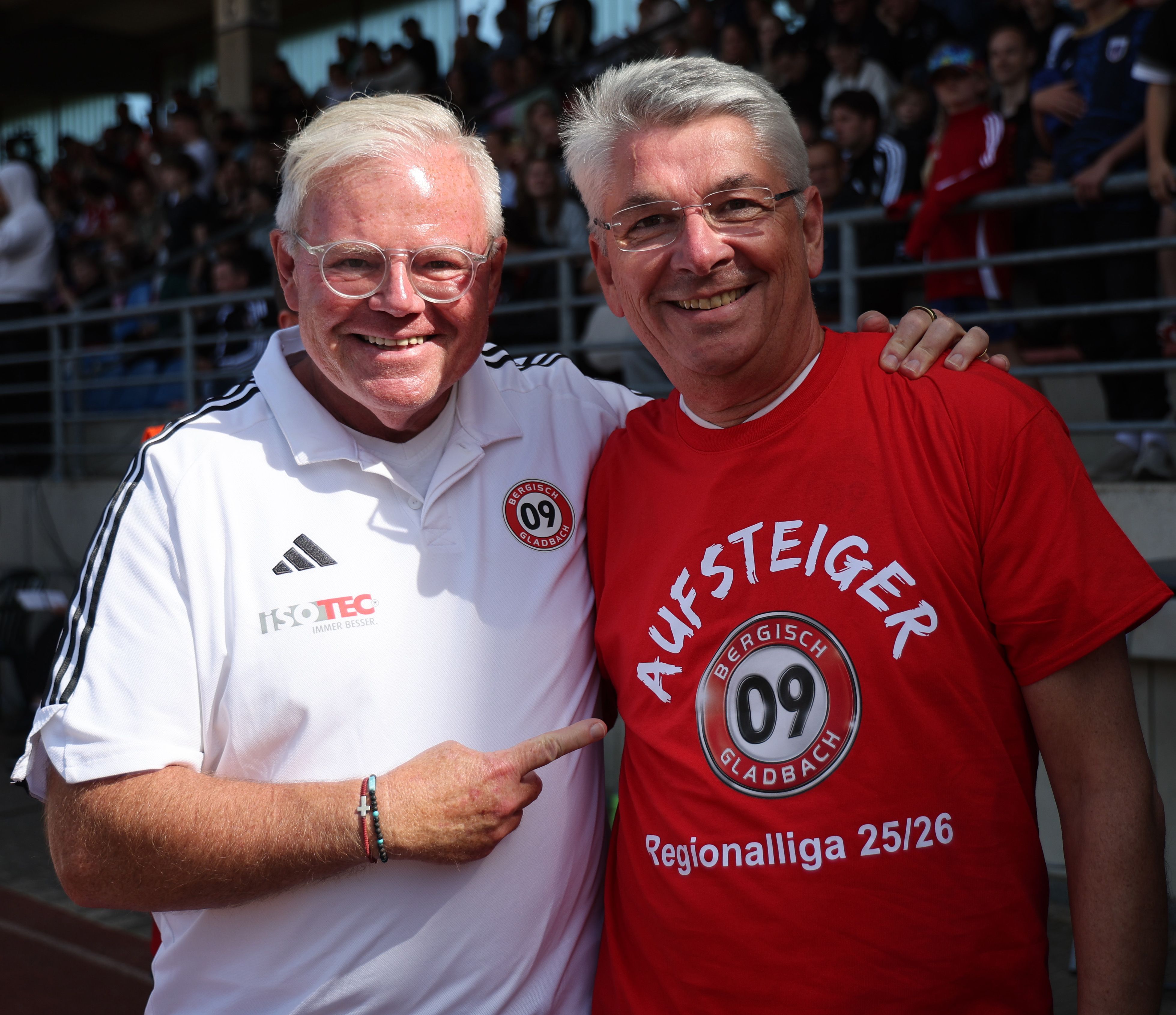 Fußball im Bergischen: Wie im Rausch in Liga vier gestürmt. - Rundschau ...