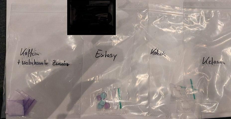 Drogen-Drama am Airport: Mann mit Kokain und Ecstasy am Körper erwischt ...