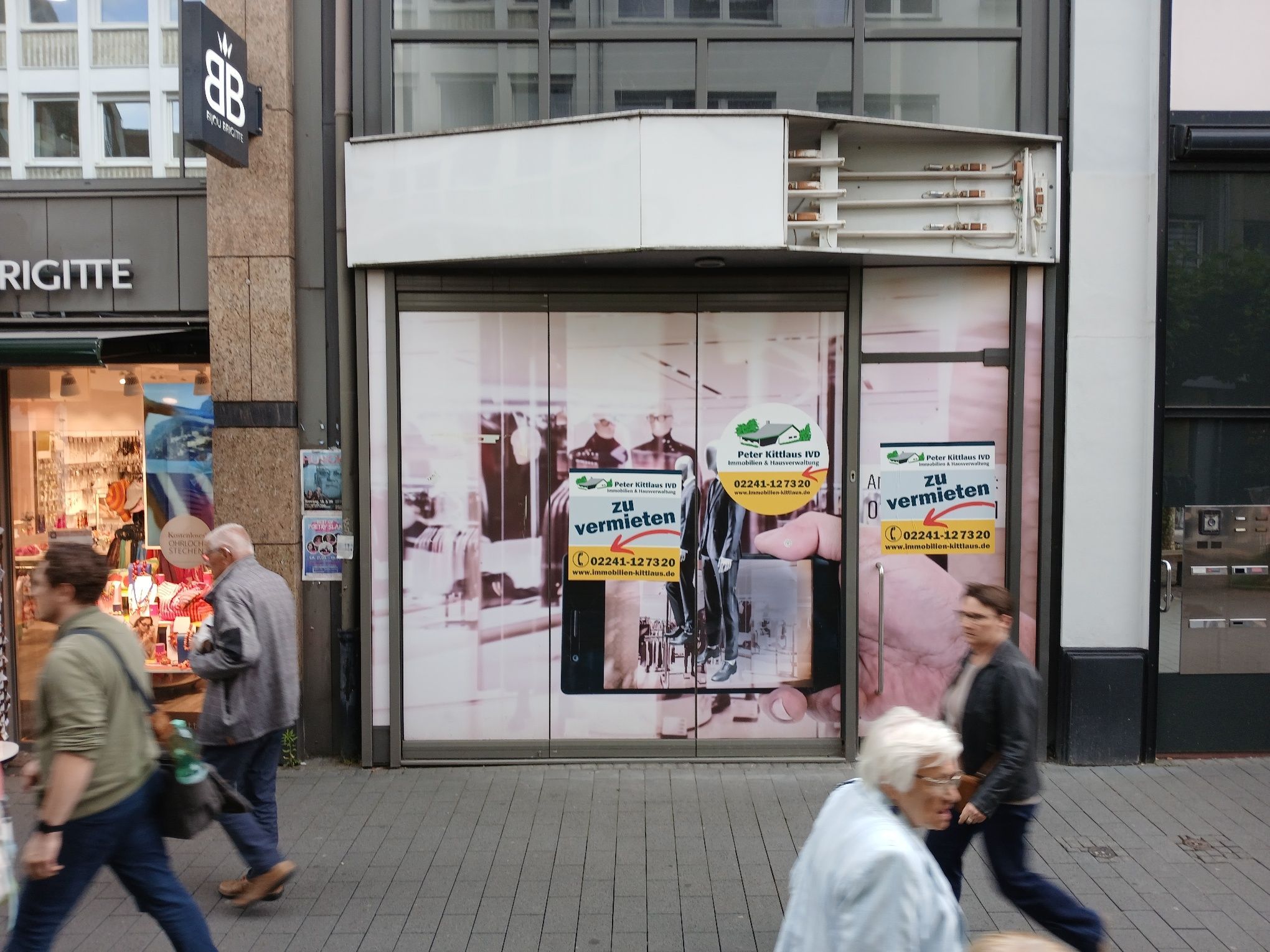 Siegburg: Innenstadt bleibt in schwierigen Zeiten beliebt - Rundschau ...