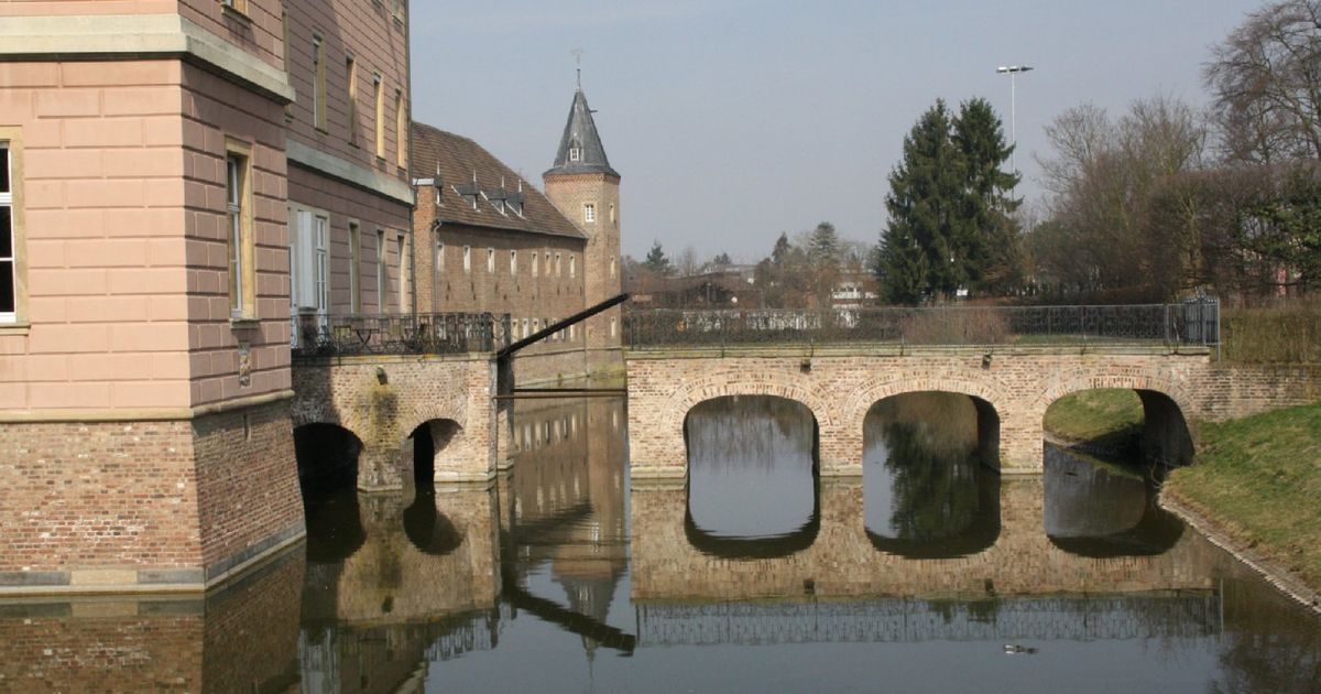 Rätselwanderung in Erftstadt: Von Schloss Gracht bis Burg Blessem ...
