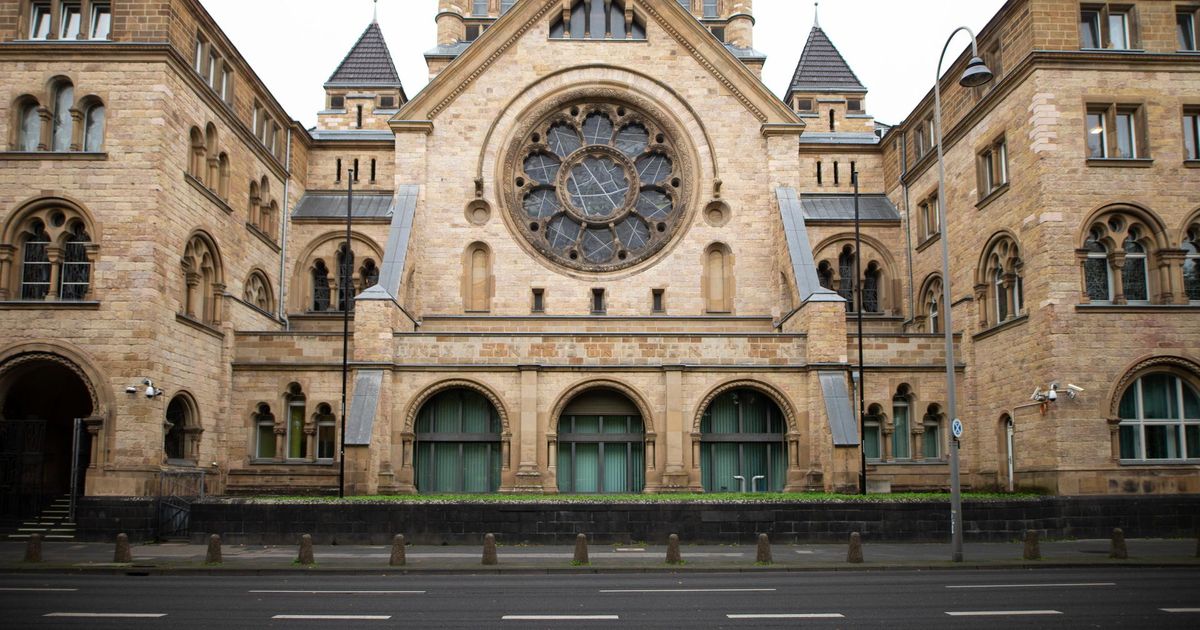 1700 Jahre jüdisches Leben: Die Kölner Synagoge an der Roonstraße und ...