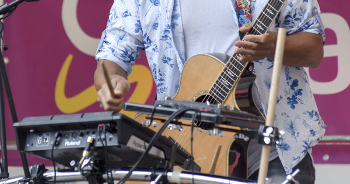 Heiße Rhythmen am Medio: Raphael Monsanto spielte wie eine Ein-Mann ...